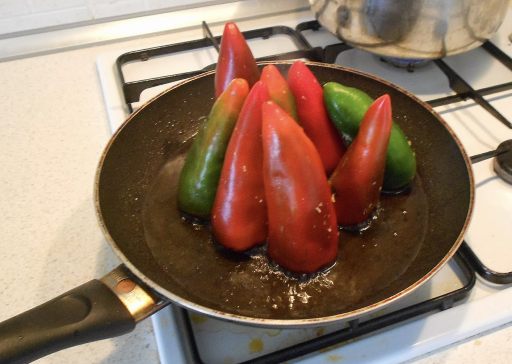 Cornicelli imbottiti Beneventani: il peperoni imbottito tipico buono da ...