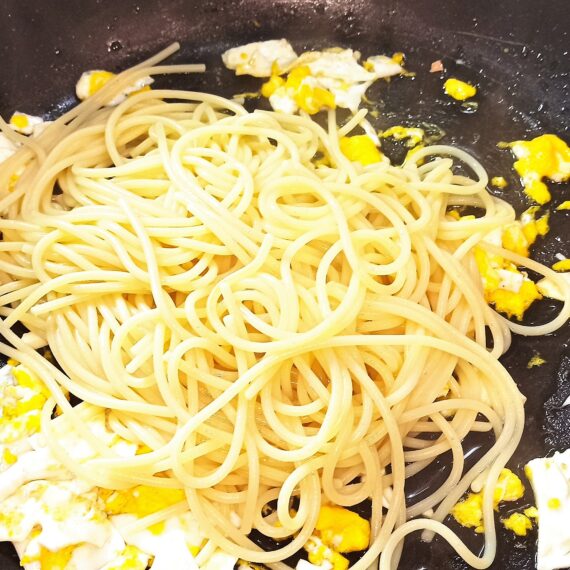 Vermicelli alla puveriello, il piatto della tradizione napoletana più ...