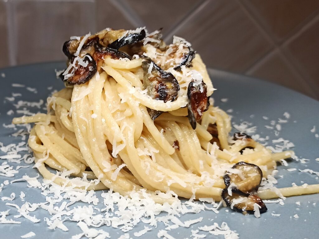 Spaghetti alla Nerano siciliana, la versione palermitana più buona e ...