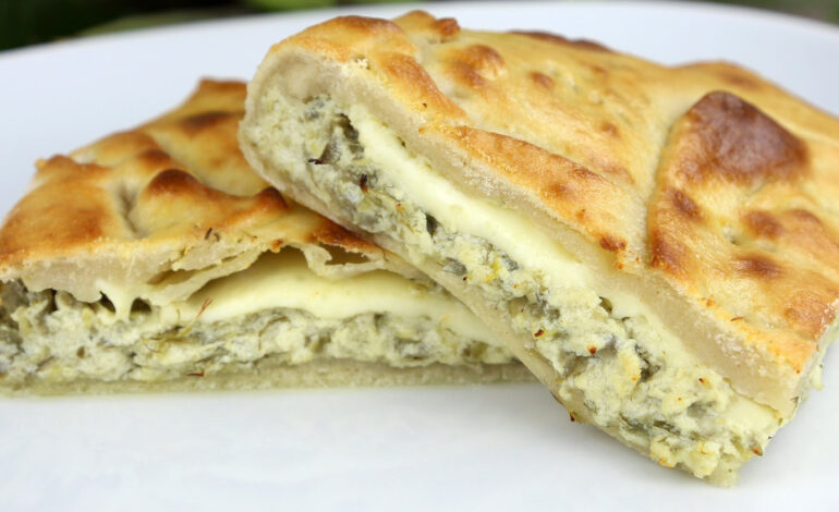 Pitta Chicculiata: la Ricetta della Pizza Ripiena Calabrese