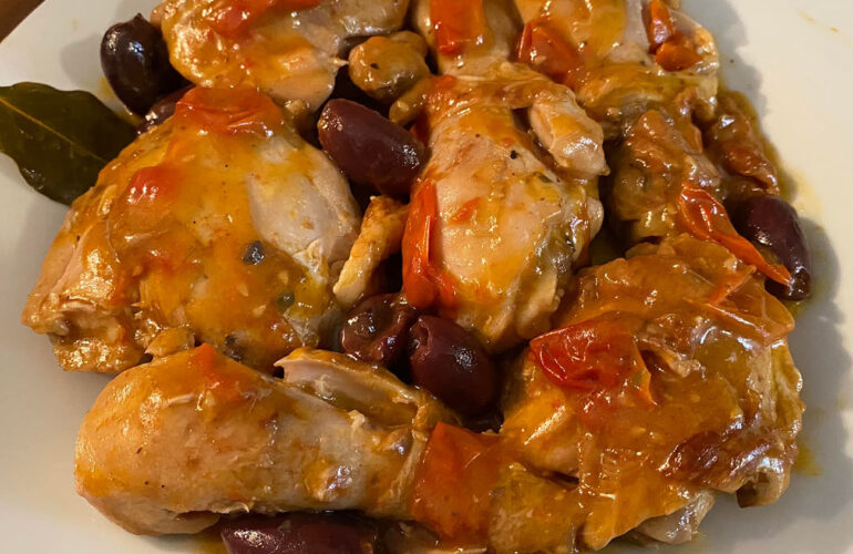 Pollo alla siciliana, tenero succoso e gustoso. La ricetta passo passo ...