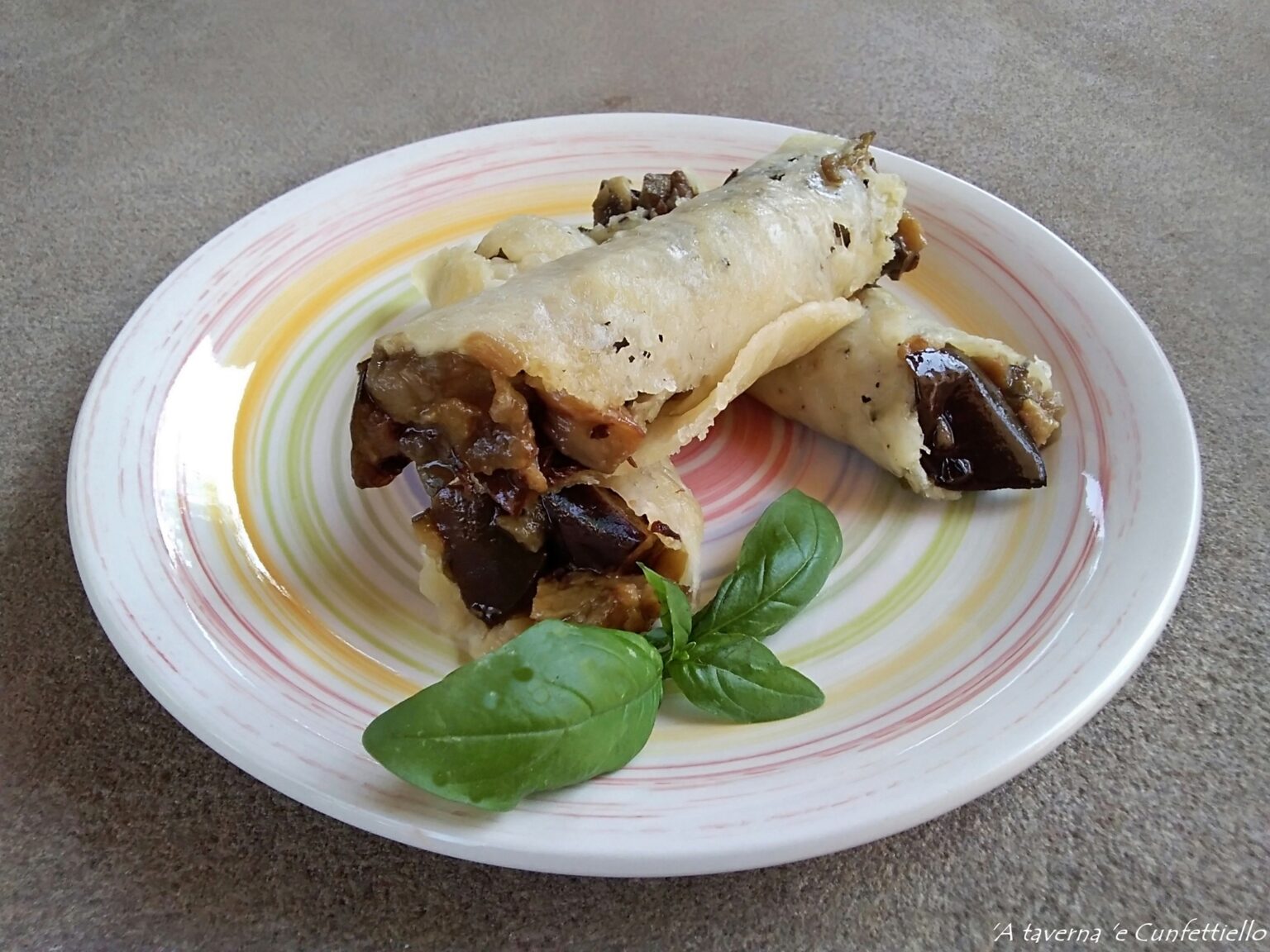 Cannoli di parmigiano ripieni, la versione salata del cannolo siciliano ...